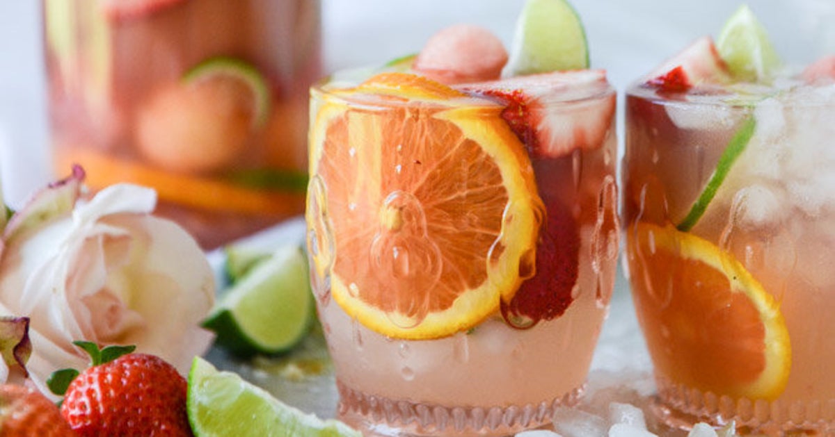 Big Batch Cocktail Recipes You Should Have At The Ready | HuffPost Life