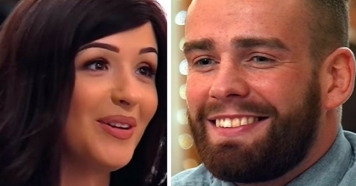 This Woman Has Alopecia. Midway Through A Date, She Took Off Her Wig ...