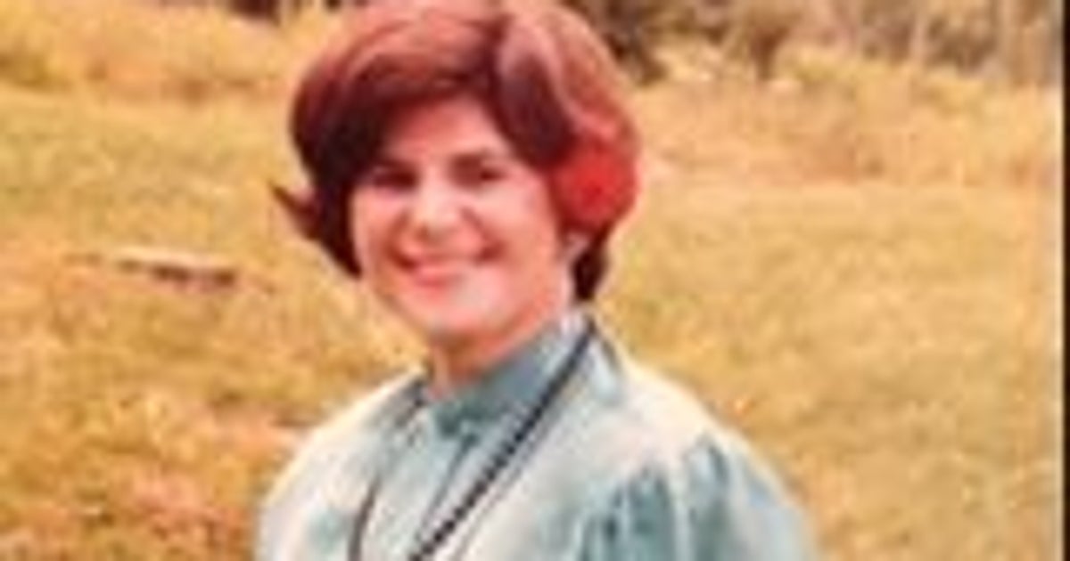 How A Motherless Daughter Gets Though Mothers Day Huffpost Contributor