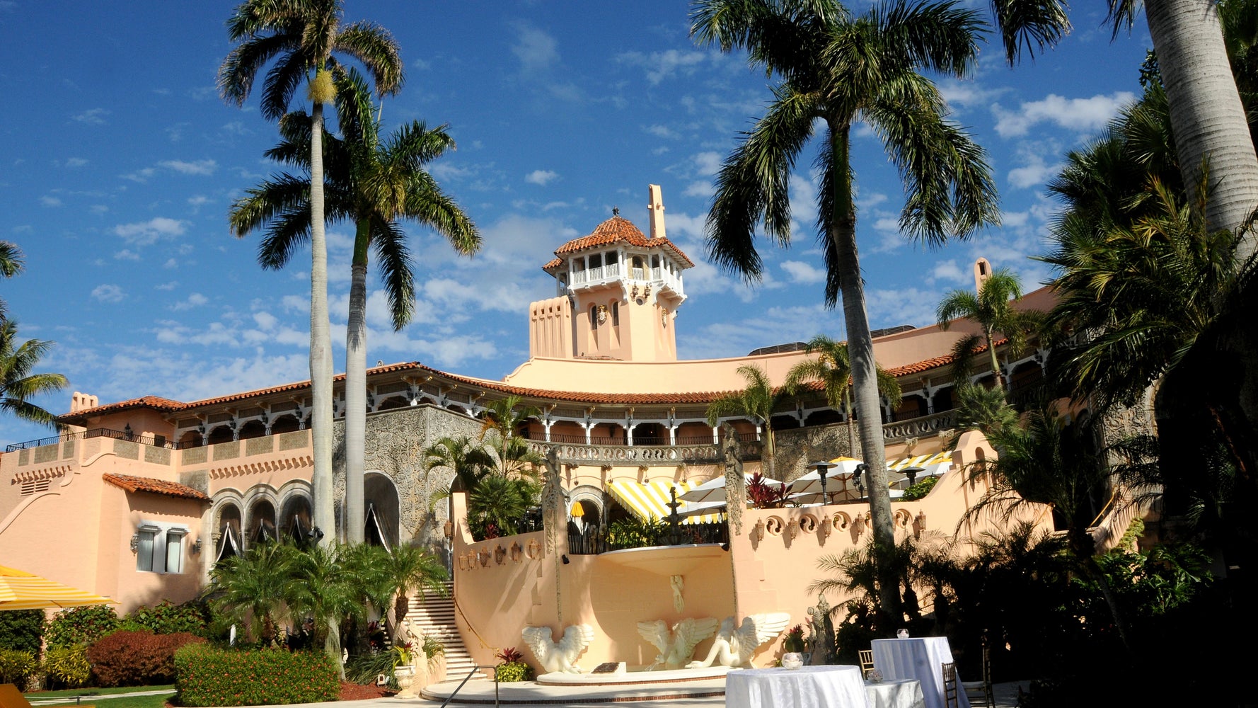 Any Half-Decent Hacker Could Break Into Mar-a-Lago | HuffPost