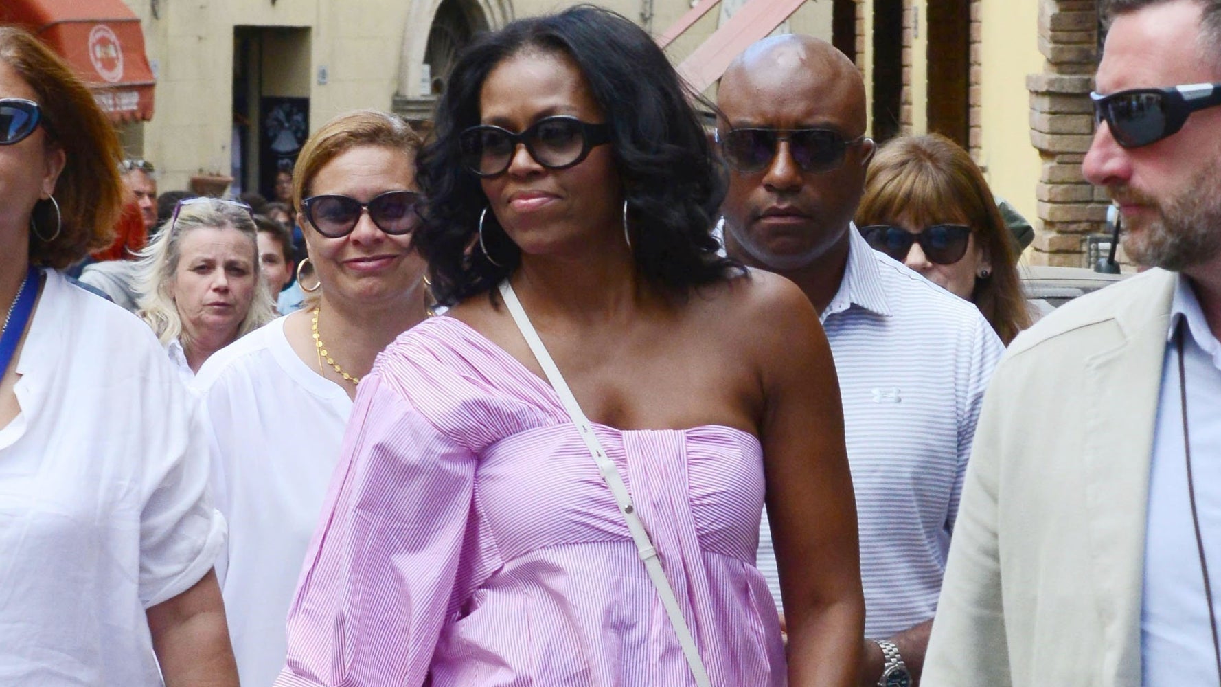Michelle And Barack Obama Are Living Their Best Lives As Tourists In ...