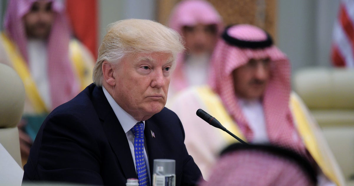 Trump Reportedly Asked Intel Chiefs To Publicly Deny Russia Ties