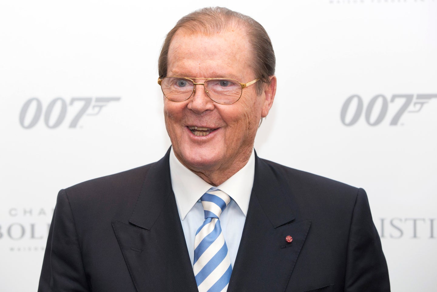 Roger Moore Dead: James Bond Veteran Actor Dies, Aged 89 | HuffPost UK ...