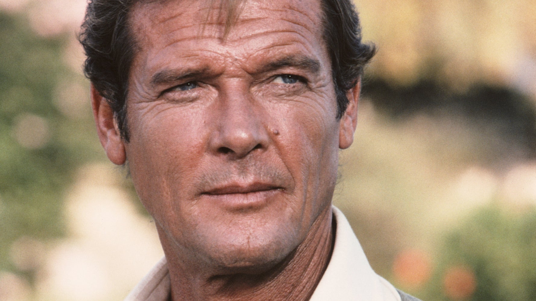 Celebrities Honor Sir Roger Moore With Touching Tributes On Social ...