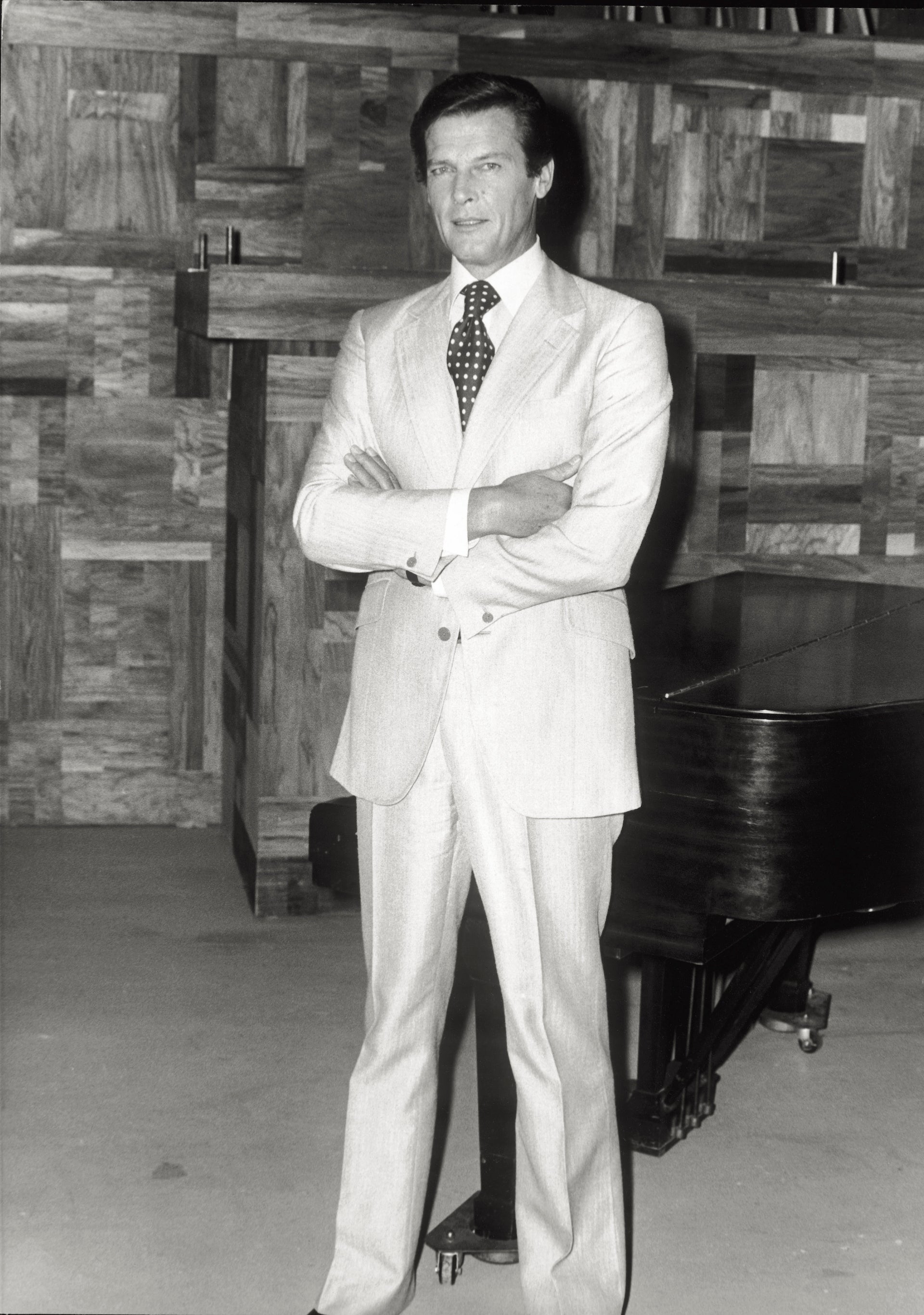 A Tribute To Sir Roger Moore: A Celebration Of His Signature Style ...