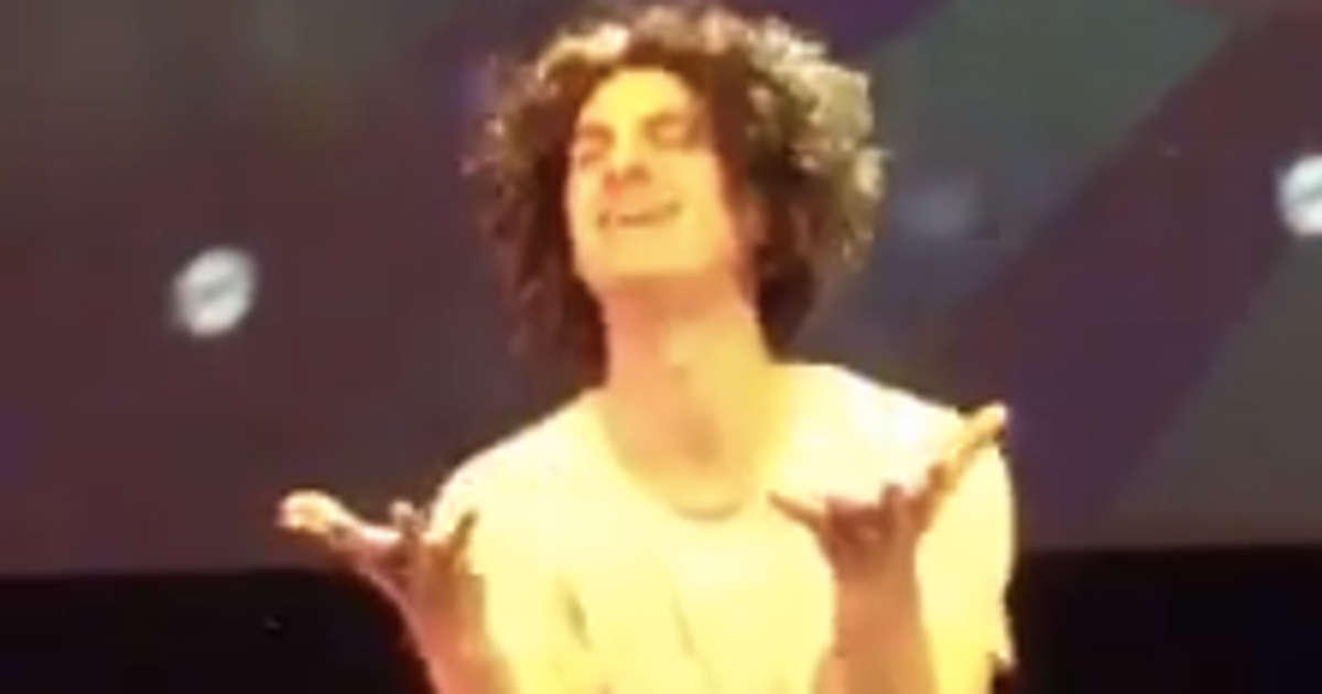 Andrew Garfield Lip-Syncs Whitney Houston In Epic Drag Show Act ...