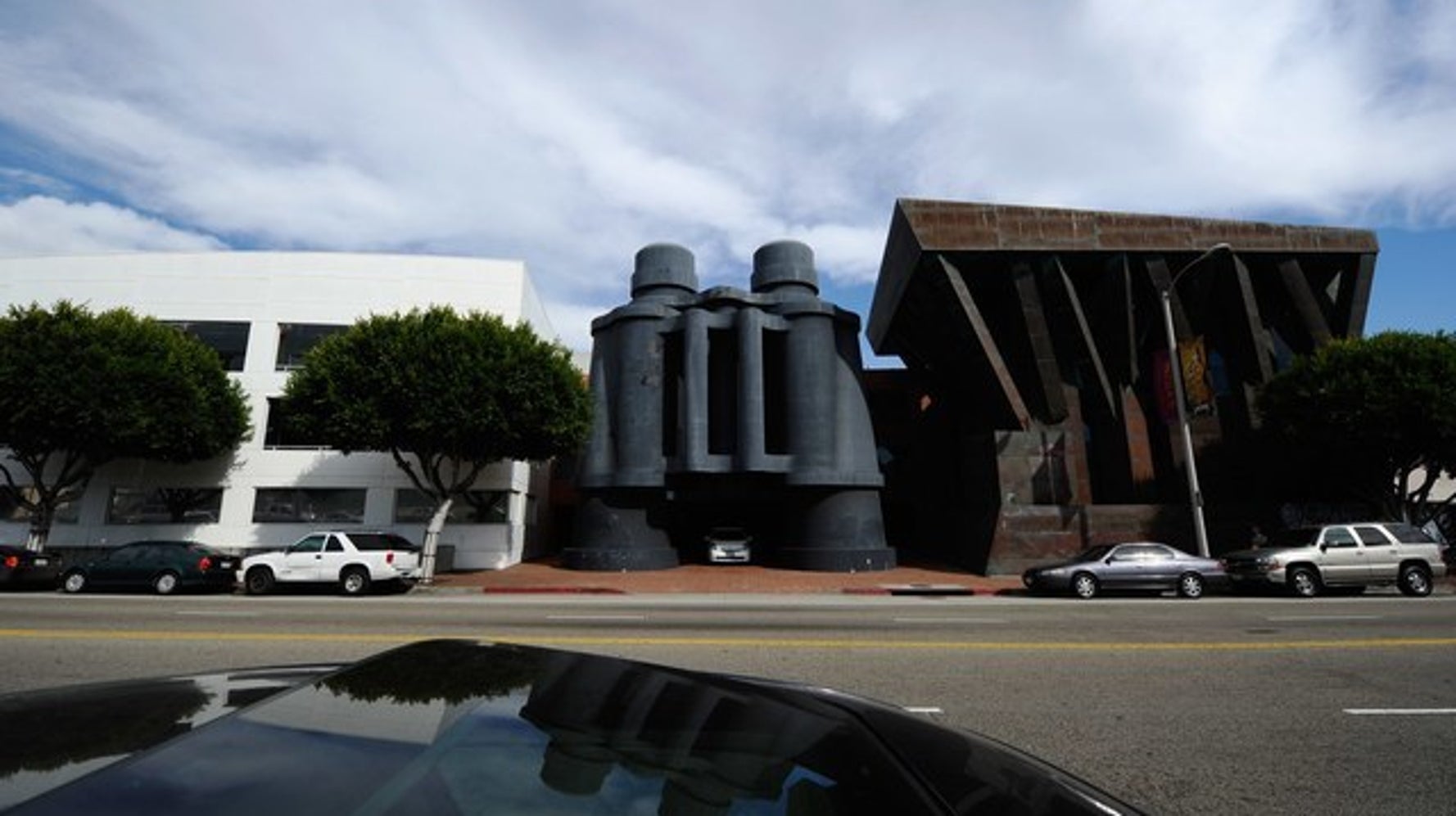 9 Magical Buildings That Were Designed To Look Like Other Objects ...