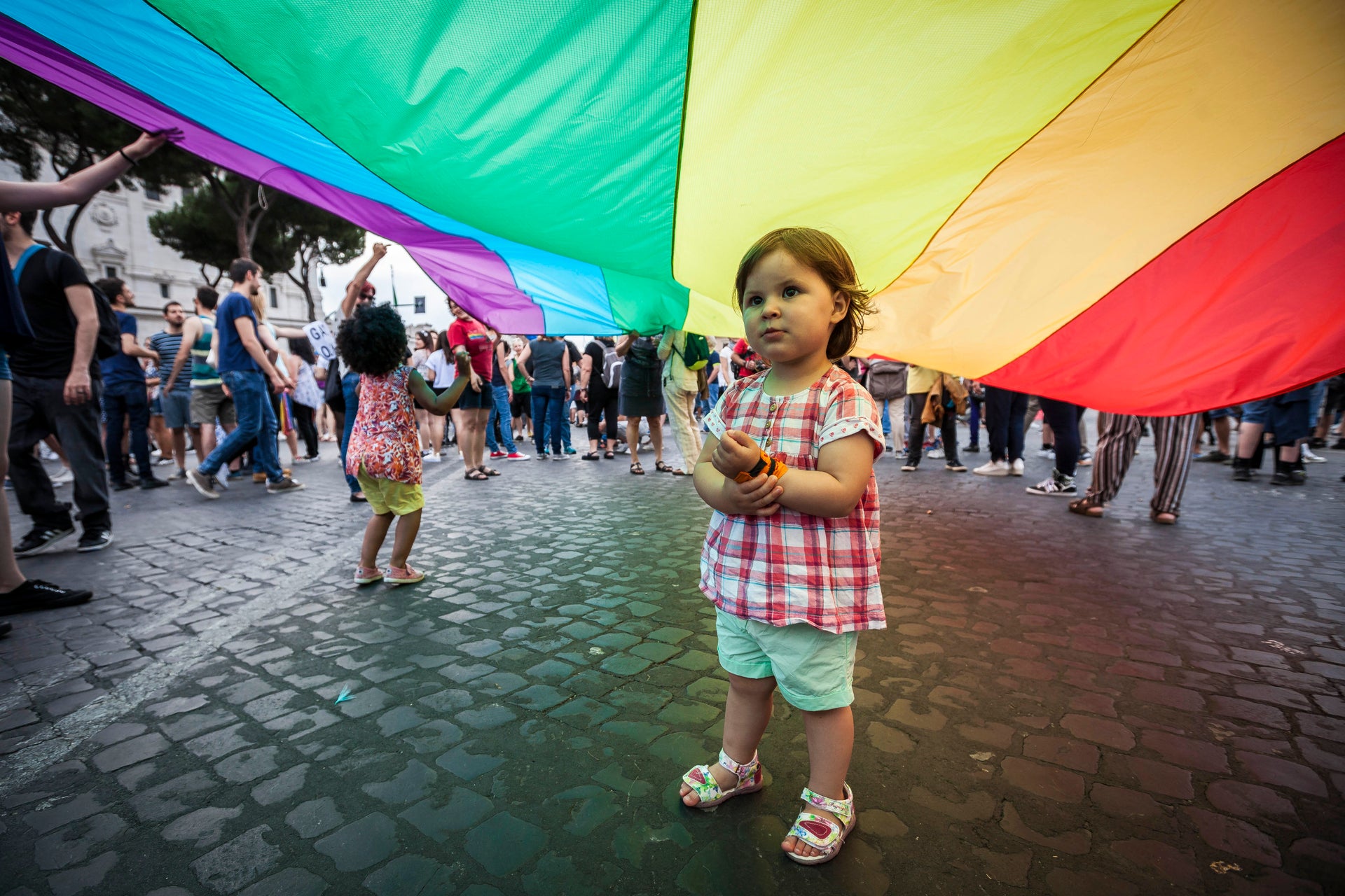 28 Photos Of Kids At Pride Parades Who Know That Love Is Love ...