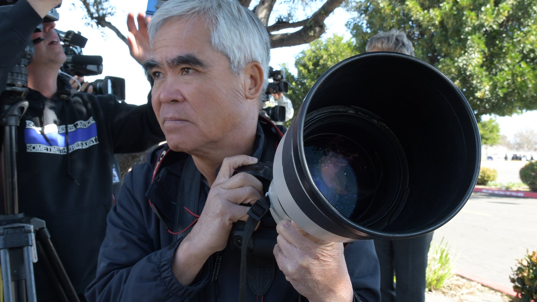 Pulitzer Award-Winning Photographer Nick Ut Retires After 51 Years ...