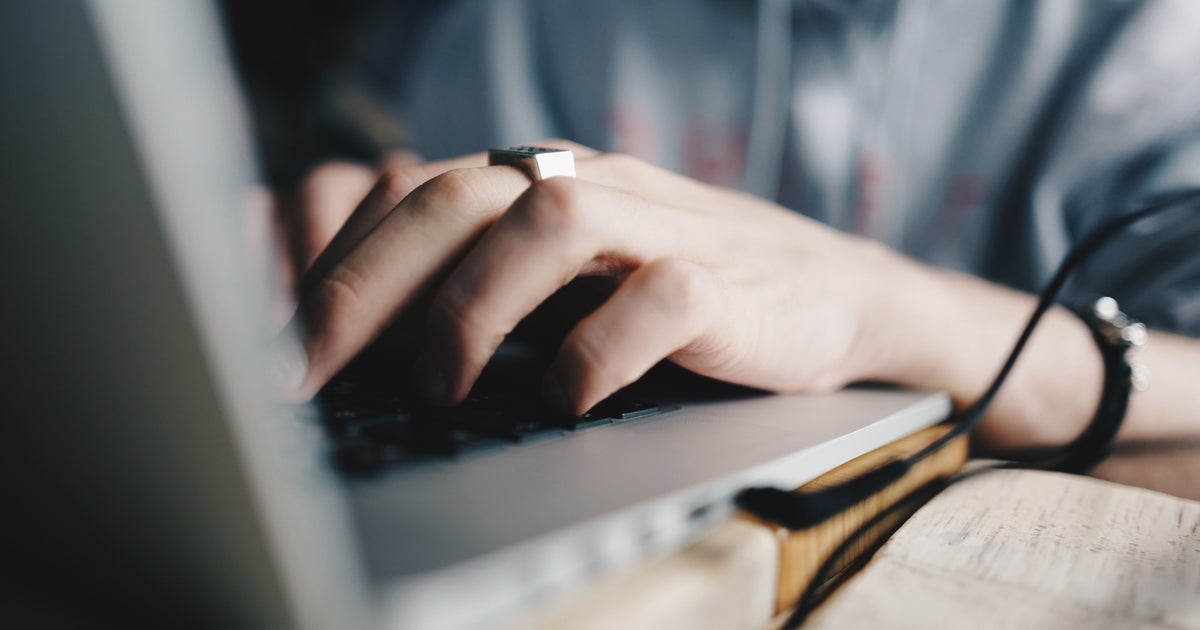 8 Resources for Hiring a Freelance Writer | HuffPost Contributor