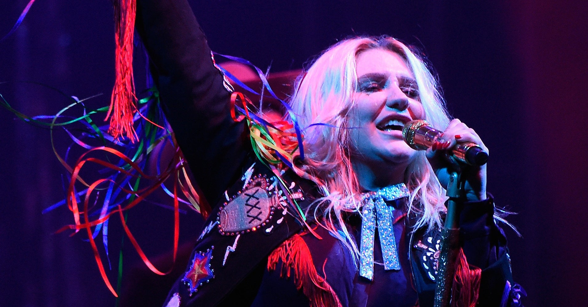 Kesha Makes A Triumphant Comeback With Powerful Song 'Praying' | HuffPost