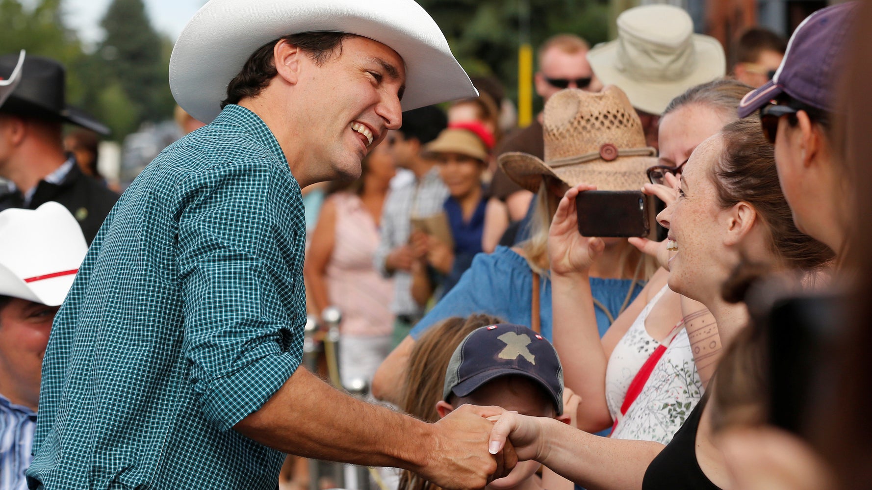 Baby Justin Trudeau Met His Namesake And It Was Beyond Adorable | HuffPost