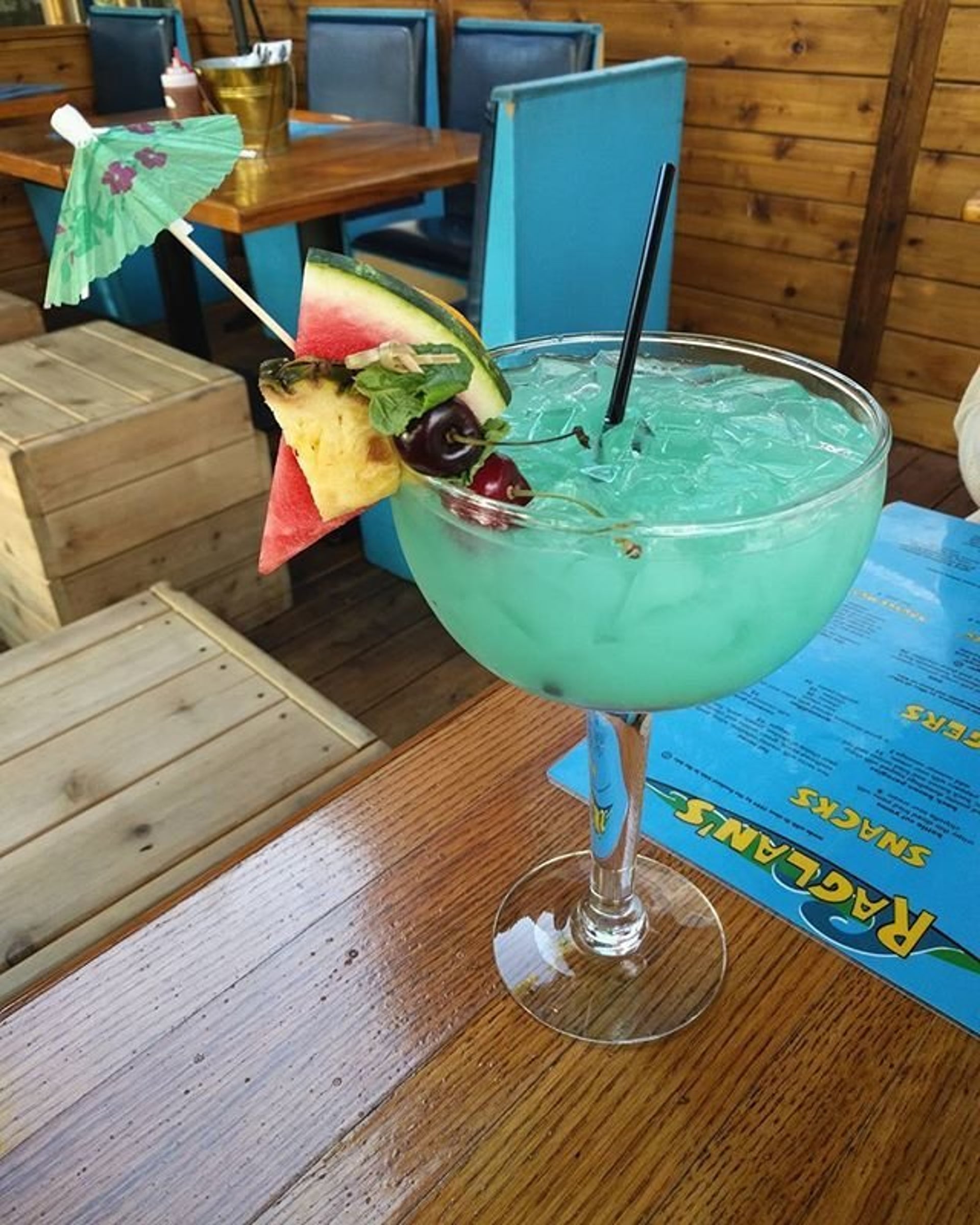 A Completely Subjective Ranking Of Beach Cocktails, From Best To Worst ...