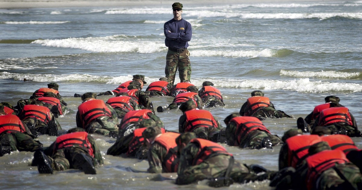 After 55 Years, Navy Gets Its First Woman SEAL Applicant | HuffPost Women