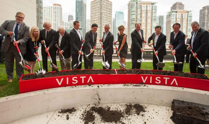 Chinese Infrastructure Project to Transform Chicago Skyline | HuffPost ...