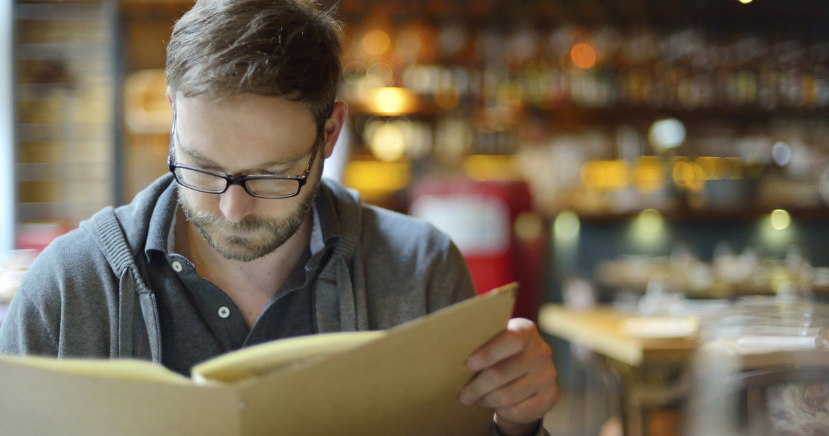 How To Eat Alone And Own It While Travelling For Work | HuffPost UK Life