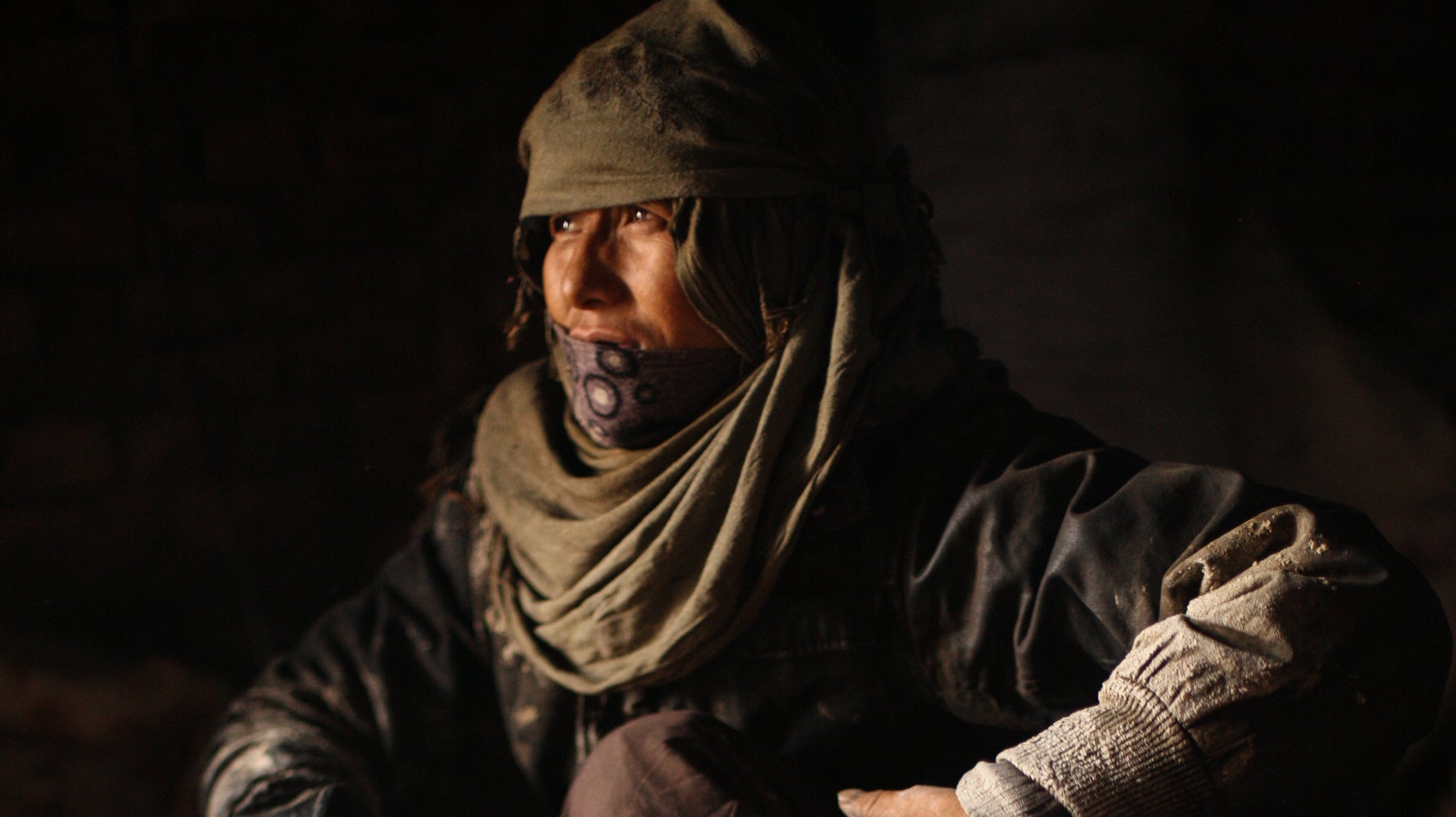Nothing Can Stop This Afghan Super Mom From Providing For Her Family ...