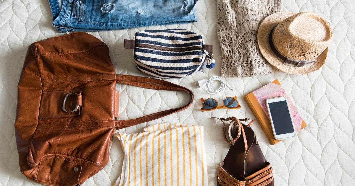 10 Weekend Travel Bags That Are As Functional As They Are Cute ...