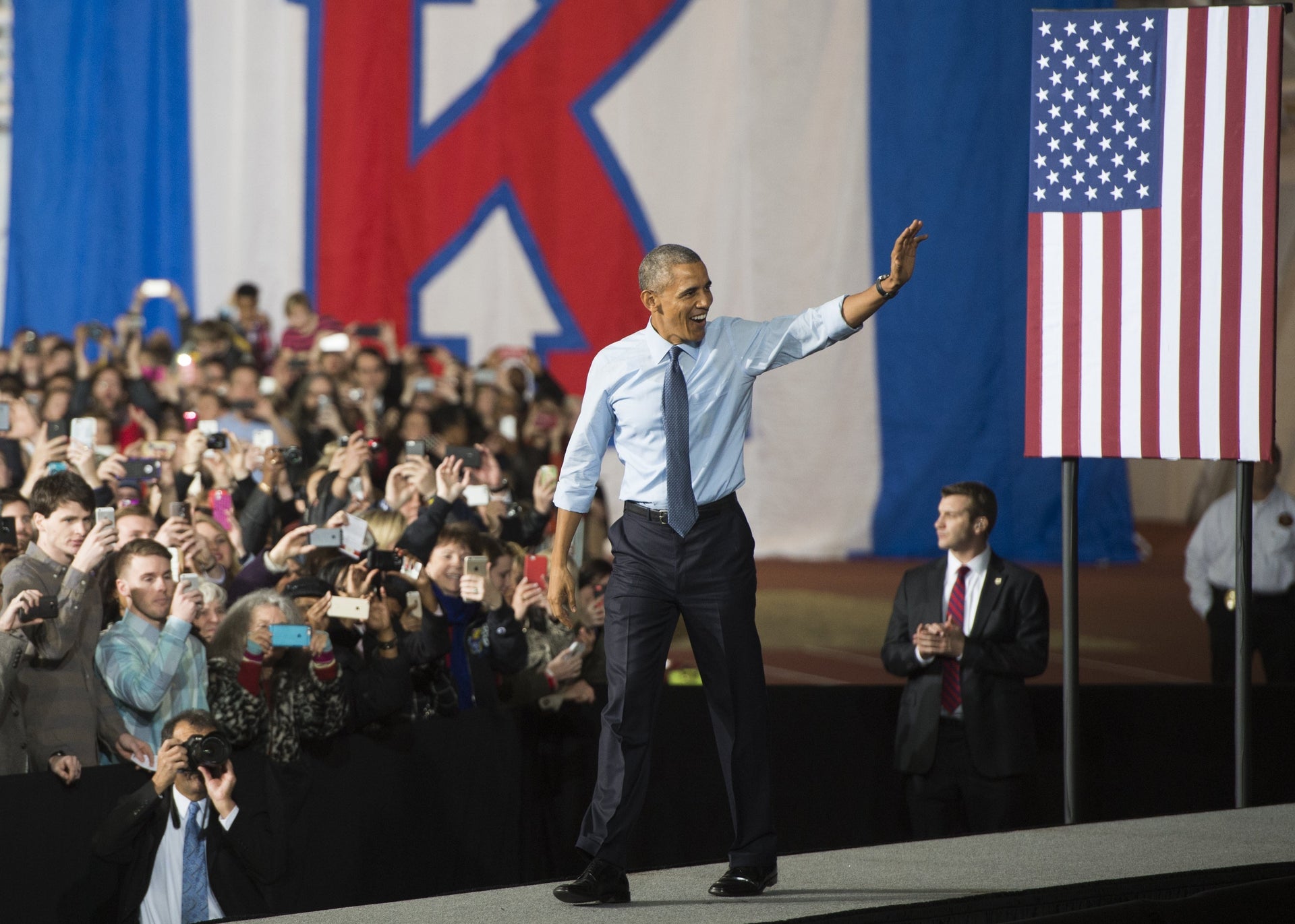 Barack Obama's Swaggiest Outfits, From Suits To Swimsuits | HuffPost Life