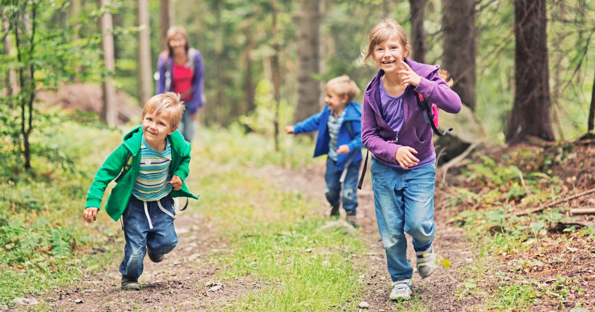 Yes, You CAN Make A Family Walk Fun | HuffPost UK Parents
