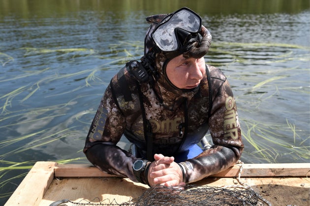 Vladimir Putins Siberia Holiday Snaps Prove Hes Still A Very Macho