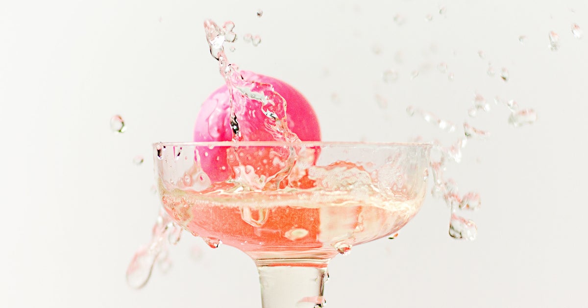 Prosecco Pong Is The Classy Drinking Game We've All Been Waiting For ...
