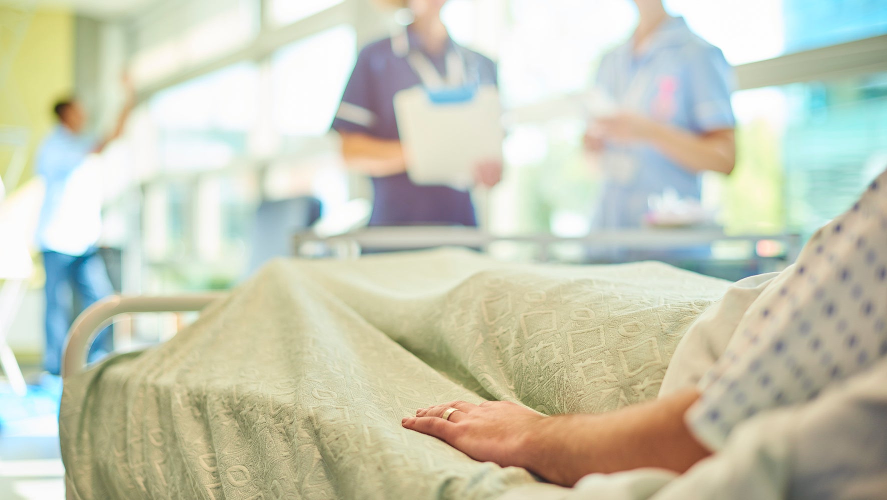 Poor Medicare Patients May Spend More On Hospital Stays | HuffPost Life