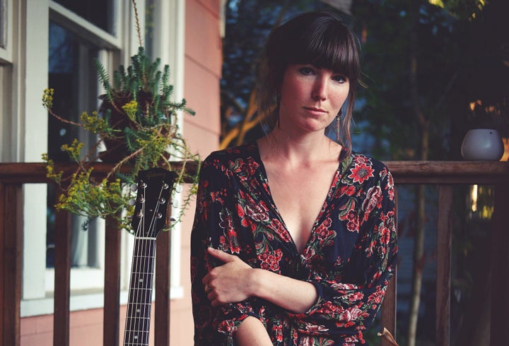 Exclusive First Listen: Anna Tivel releases single, ‘Illinois,’ from ...