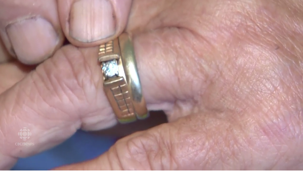 Womans Lost Engagement Ring Found 13 Years Later On A Growing
