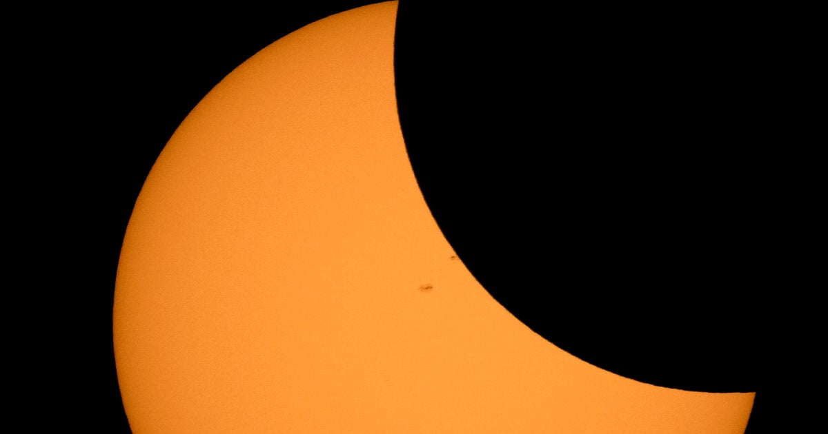 What Time Is The Total Solar Eclipse 2017 And How To Watch It In The UK ...