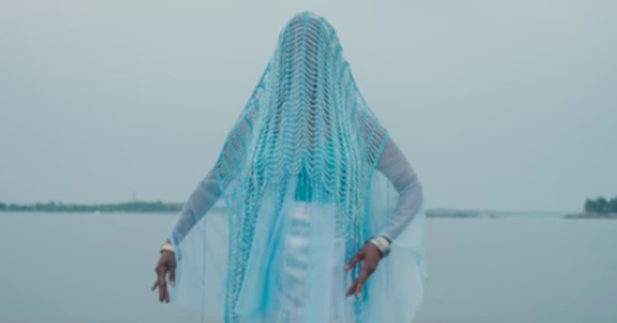 Female Musicians Are Taking The Veil | HuffPost Entertainment