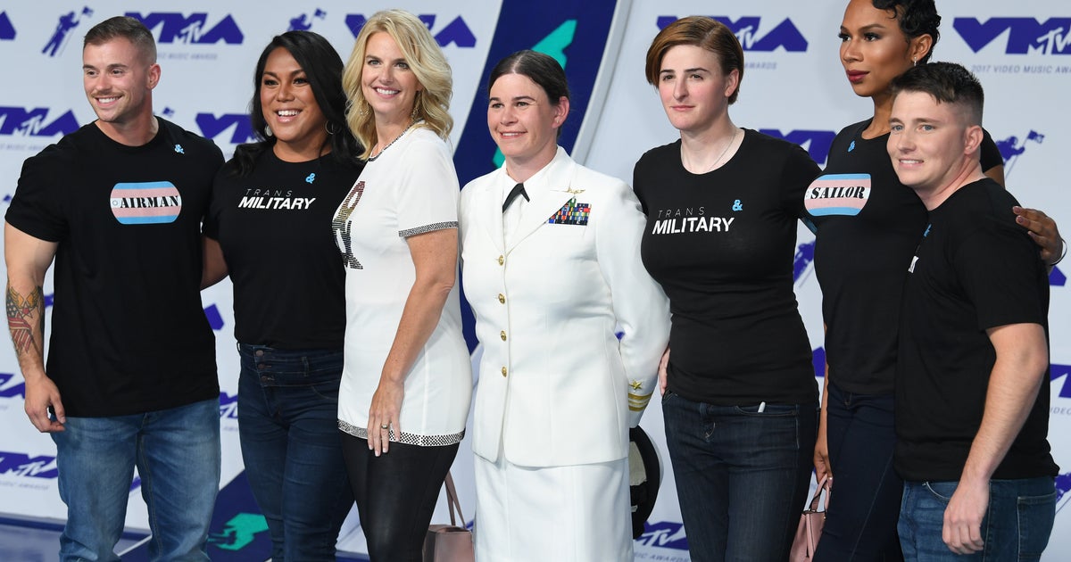 Mtv Vmas 2017 Transgender Service Members Make A Statement On Red