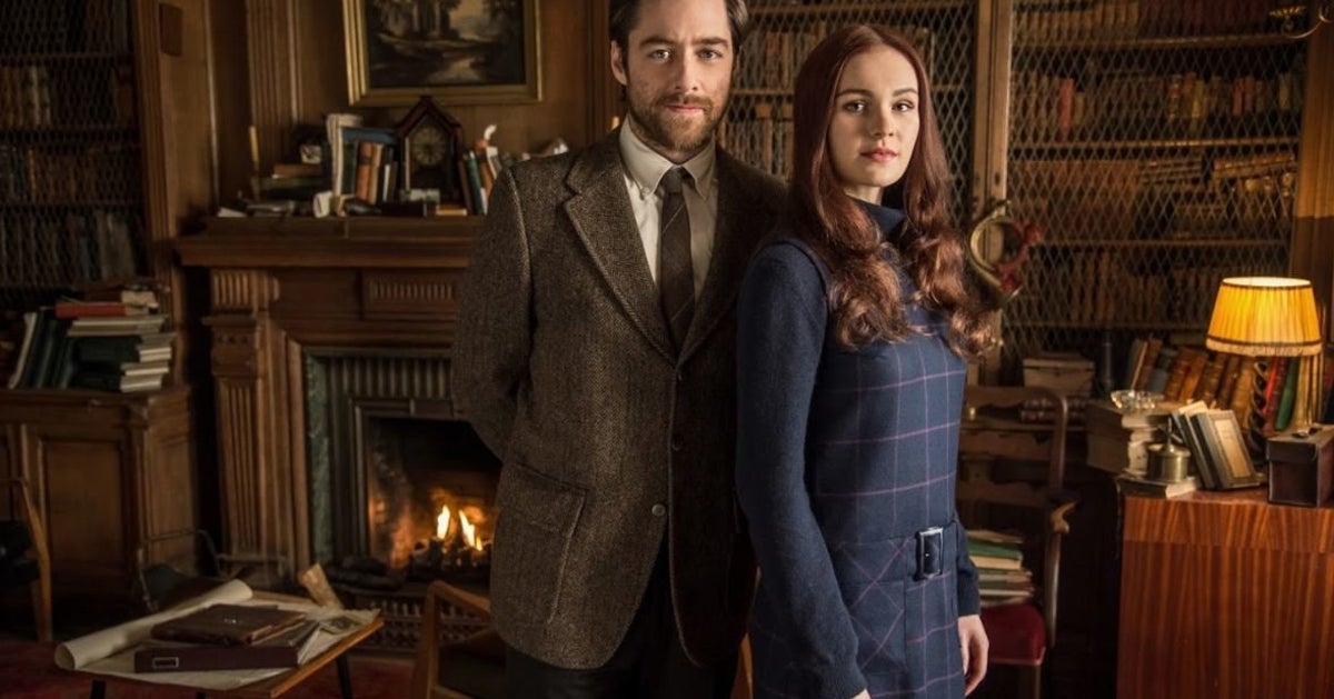 'Outlander' Series 3: Richard Rankin Reveals Roger Wakefield's ...
