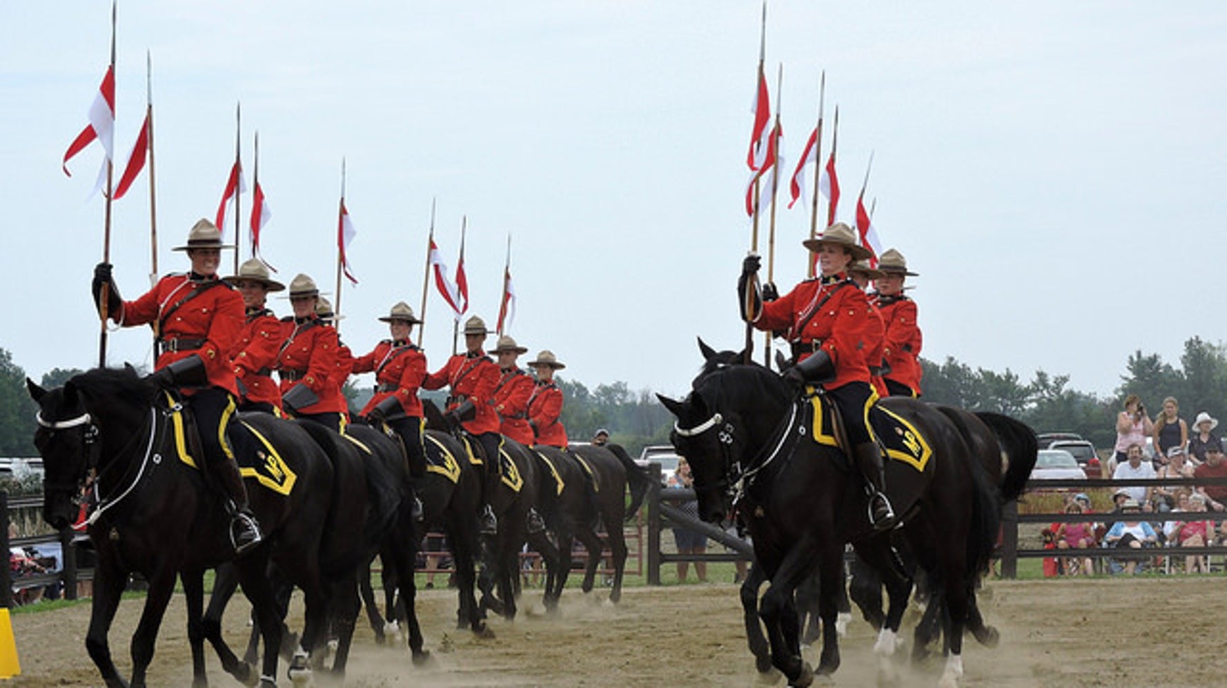 Canadian Mounties To The Rescue Of American Workers | HuffPost Latest News