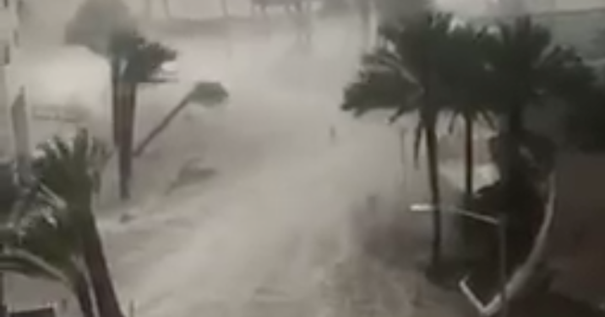 Dramatic Videos Show Hurricane Winds And Water Pummeling Florida ...