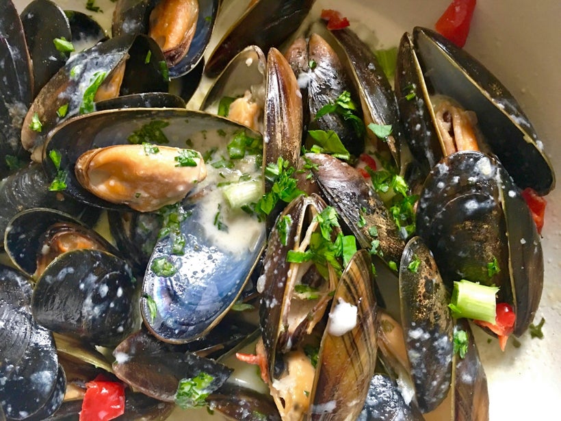 How to Clean & Prepare Mussels | HuffPost
