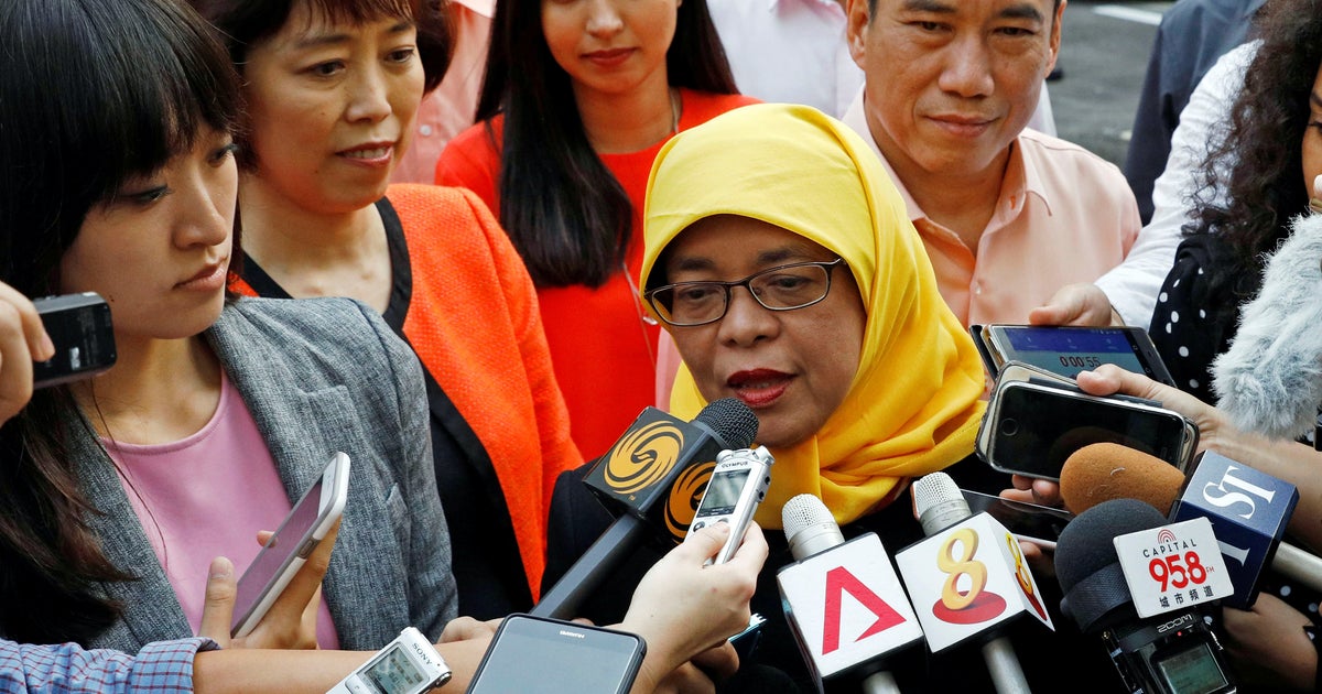 Singapore's First Female President Will Be A Hijab-Wearing Muslim Woman ...