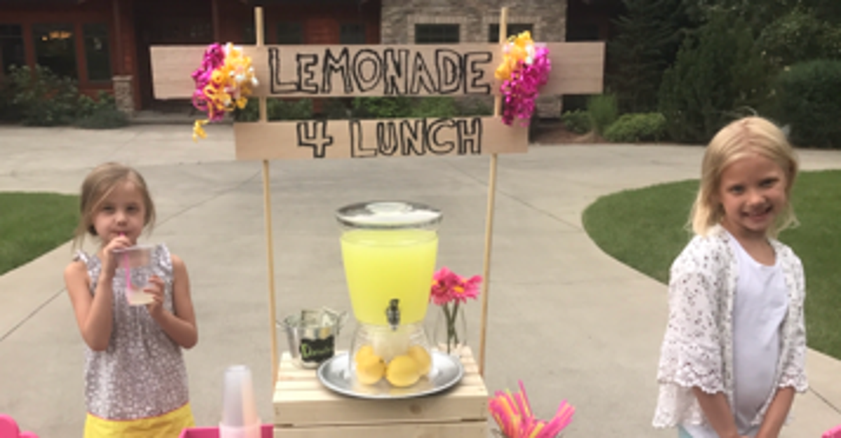 6-Year-Old Starts Lemonade Stand To Erase School District's Lunch Debt ...