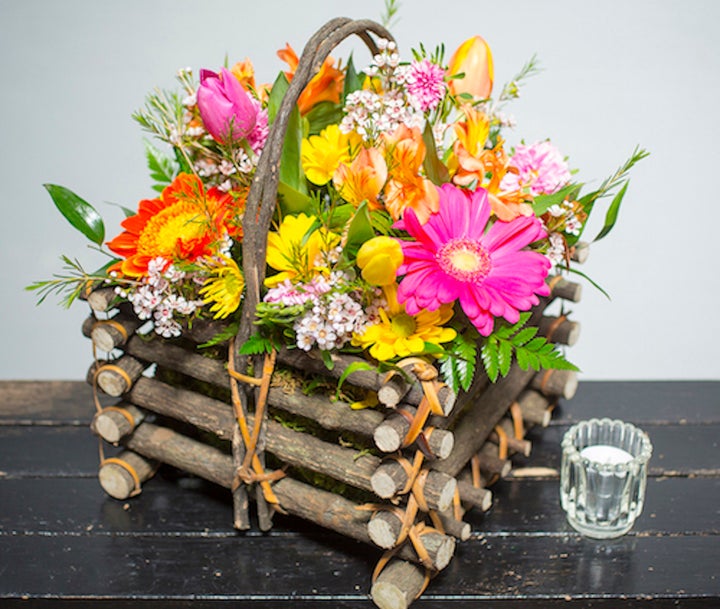 4 Stylish Ways to Use Inexpensive Flowers | HuffPost Contributor
