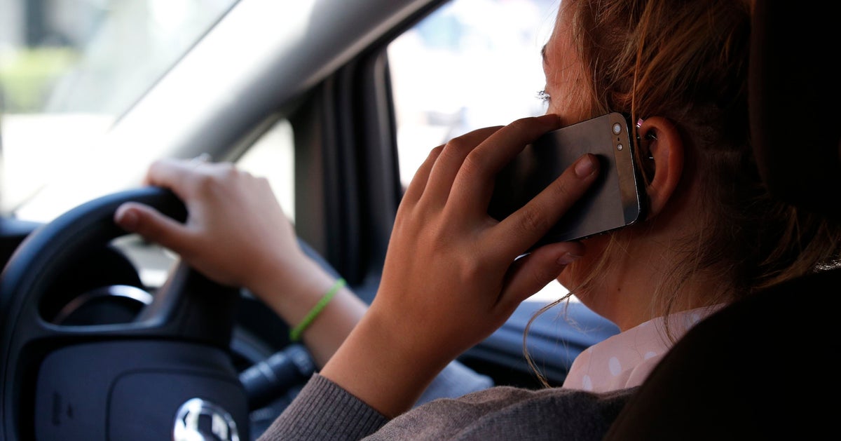 Millions Still Use Their Mobile Phones While Driving | HuffPost UK Tech