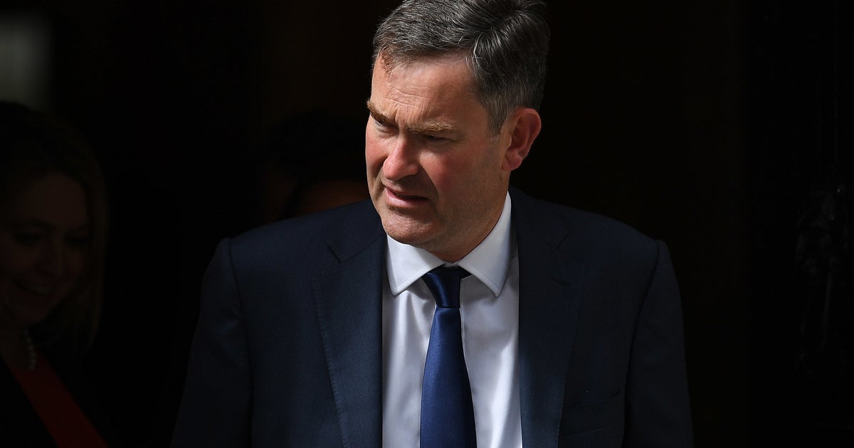 David Gauke Tells Tory MPs Universal Credit Rollout Not 'Risky Or ...