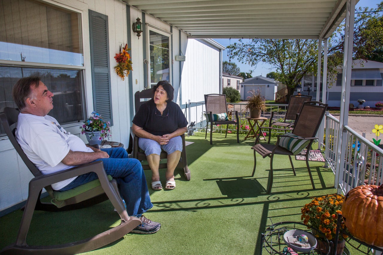 'Alzheimer’s Tsunami’ Alongside Medicaid Cuts Leaves Dementia Patients ...