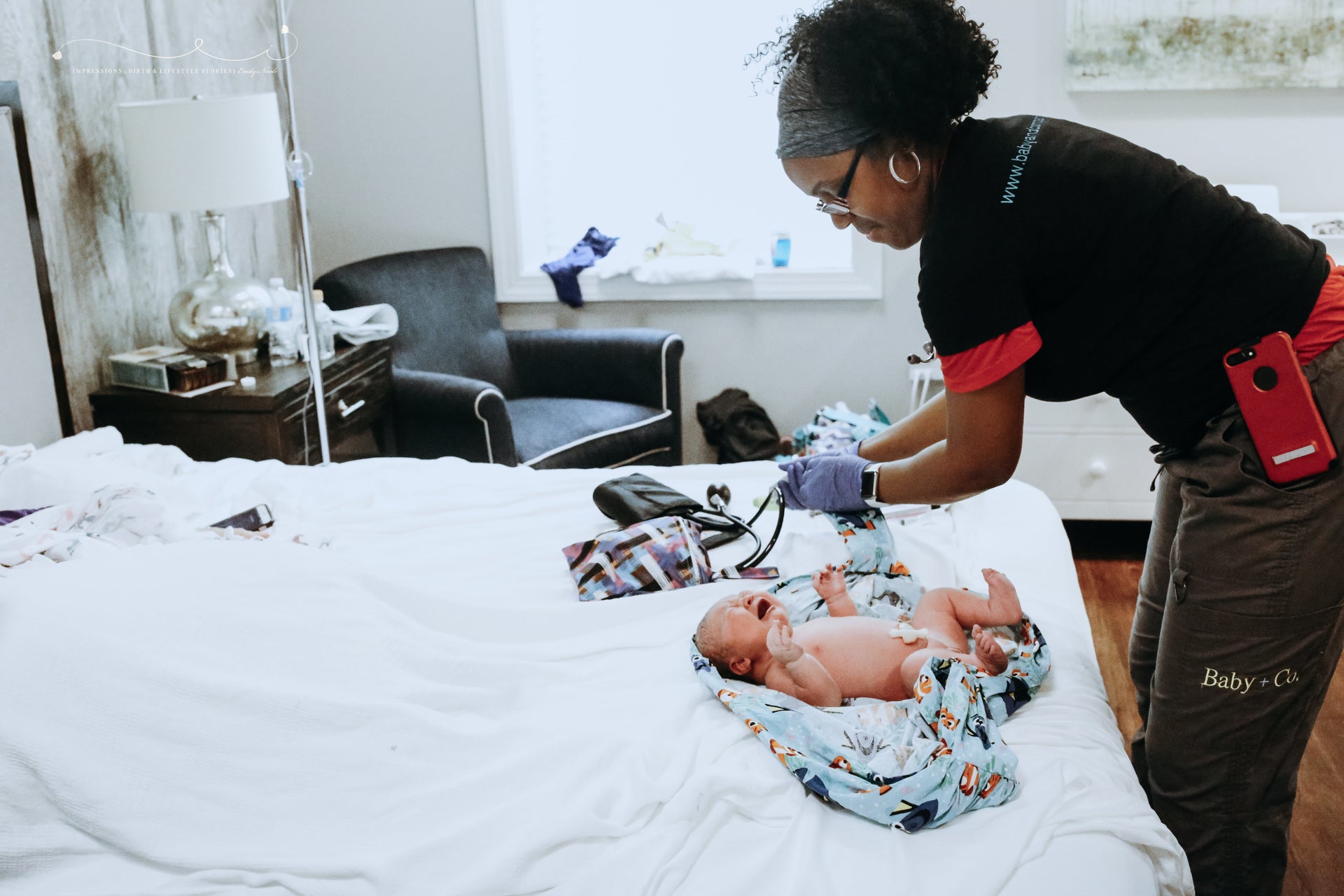 29 Gorgeous Photos That Give Midwives The Credit They Deserve ...