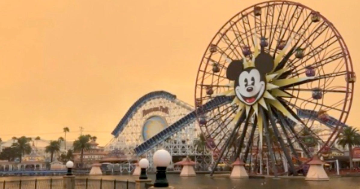 Raging Wildfires Turn Skies Above Disneyland An Apocalyptic Orange ...