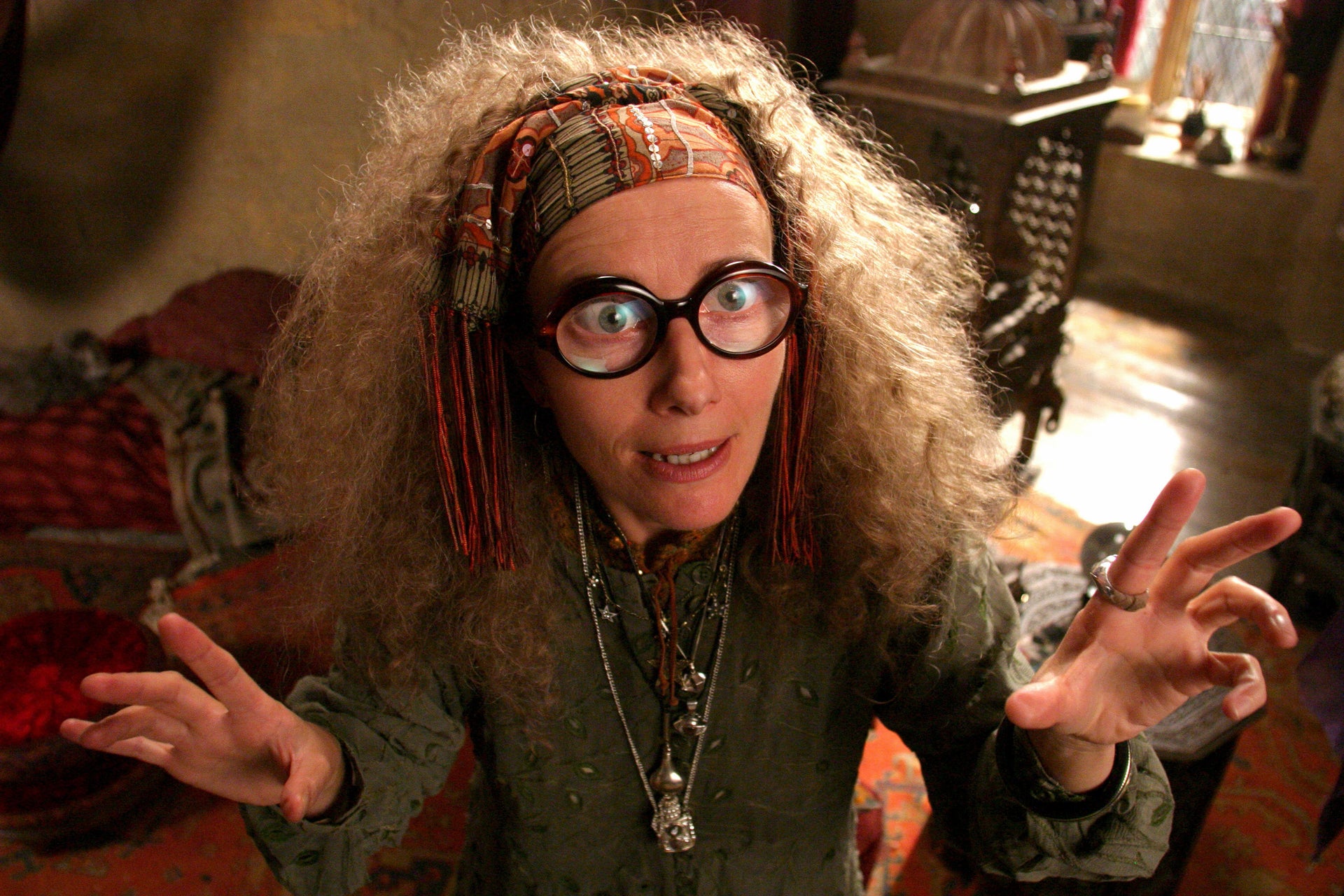 19 Emma Thompson Hairstyles, Ranked | HuffPost Entertainment