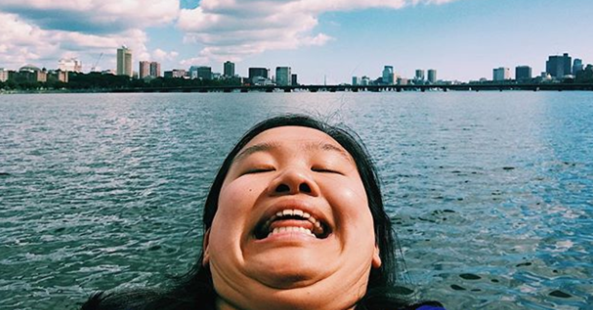 Woman 'Chinning' Her Way Around The World Is Our New Body Image Hero ...