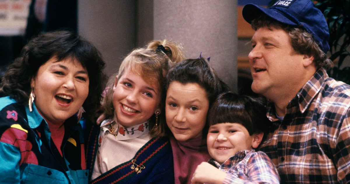 Here's Your Joyful First Look At The 'Roseanne' Revival | HuffPost ...