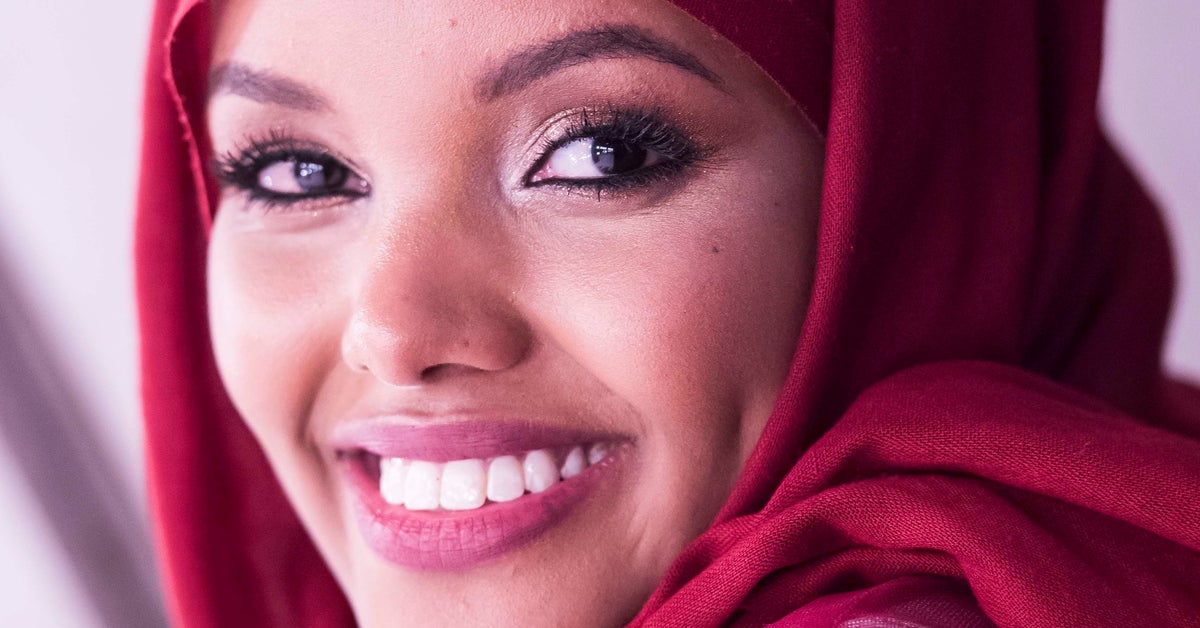 Halima Aden Made Her Mark At London's First Modest Fashion Festival ...