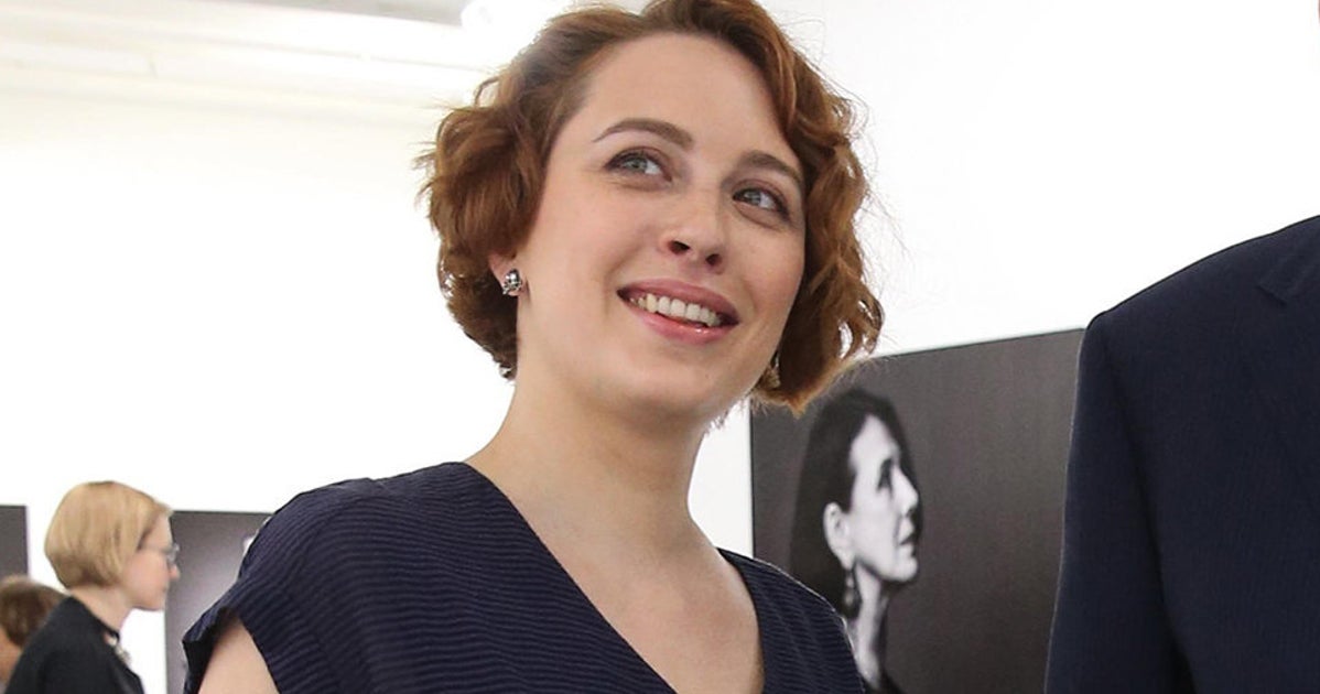 Russian Radio Journalist Stabbed In Neck Amid Anti-Media Violence ...