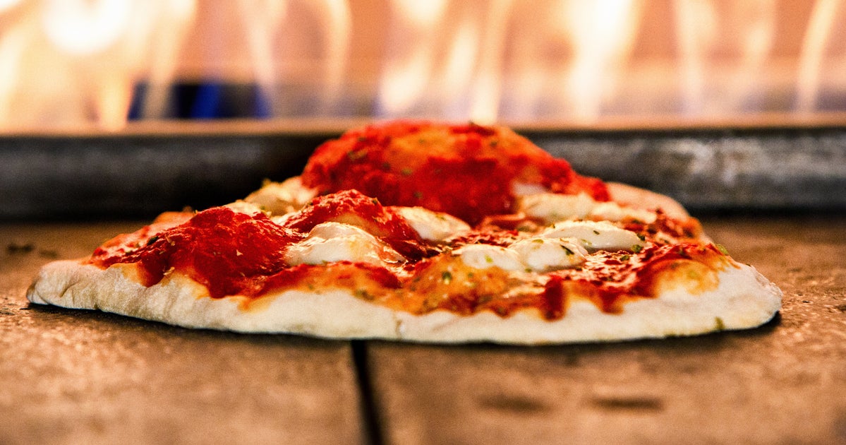 Papa John's Gets Badly Burned In Twitter War With DiGiorno | HuffPost ...